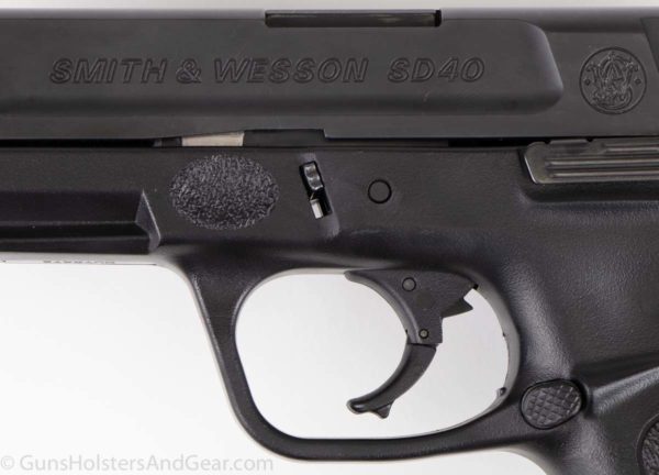 Smith and Wesson SD40 Review - Guns Holsters And Gear
